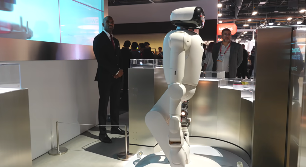 LG CLOi Robot - CES 2026: LG’s Vision of a Practical Home Assistant Robot